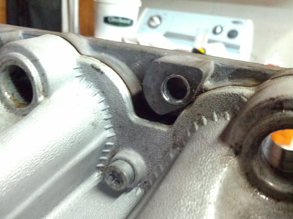 cracked material around intake manifold bolts